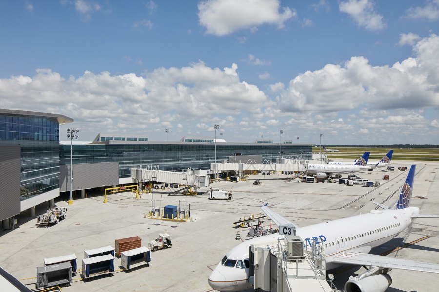 Terminal C North Concourse at George Bush Intercontinental Airport (IAH ...